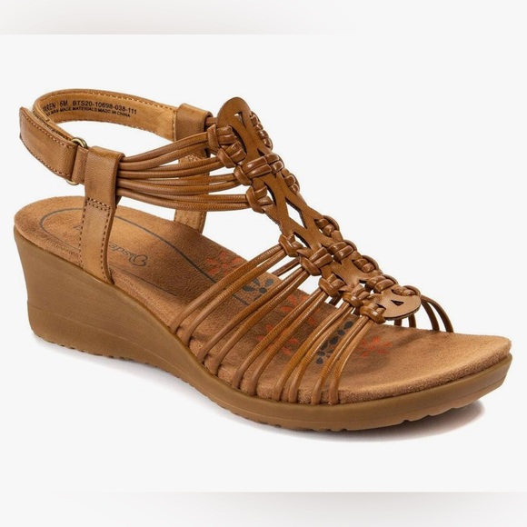 BareTraps | Shoes | Nwot Bare Traps Taren Wedge Strappy Sandal | Poshmark